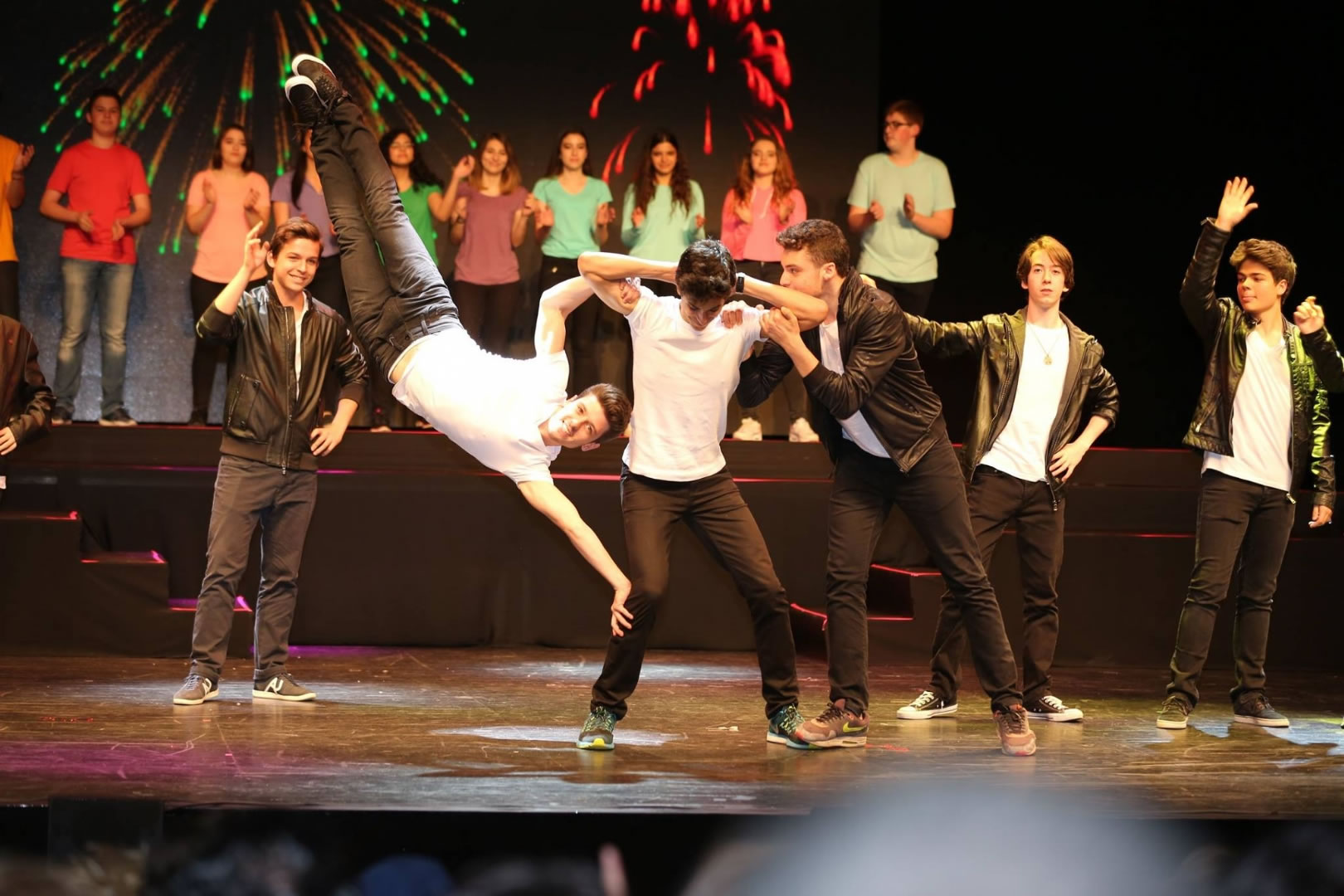 Modern Dance | EXTRA ACTIVITIES | Çevre College – If the aim is to ...